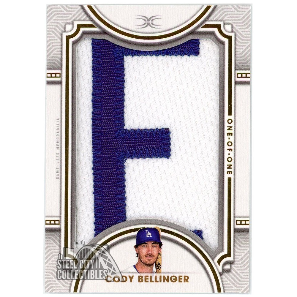 Cody Bellinger 2022 Topps Definitive Nameplate Game-Used Letter Patch ...
