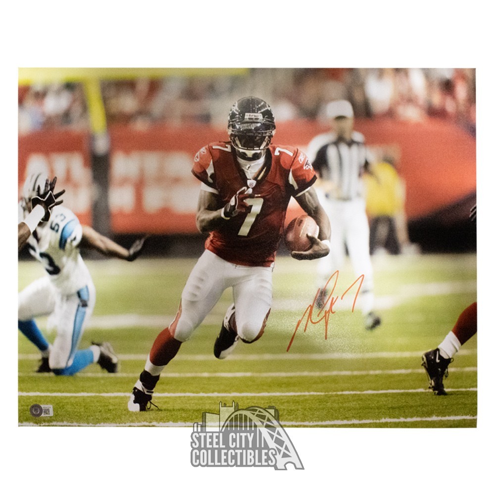 Michael Vick Autographed Atlanta 16x20 Football Photo - BAS | Steel ...