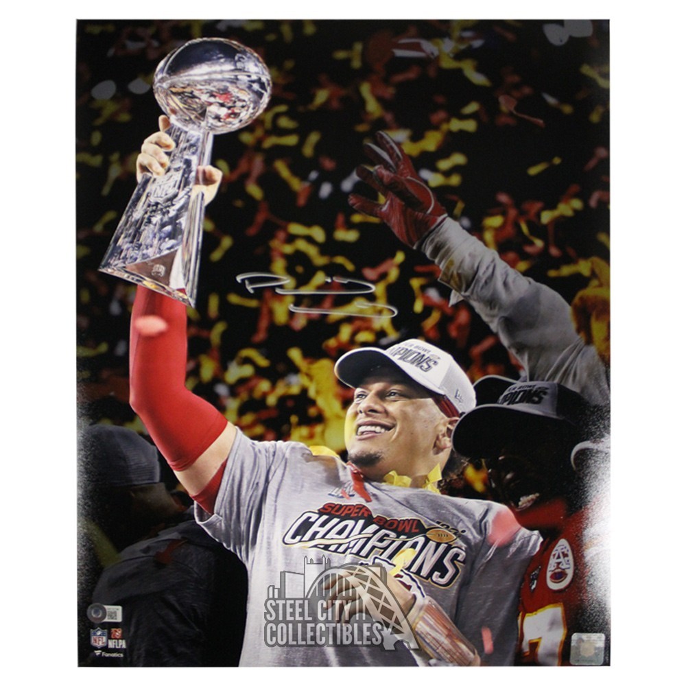 Patrick Mahomes Autographed Kansas City 16x20 Football Photo Lombardi ...