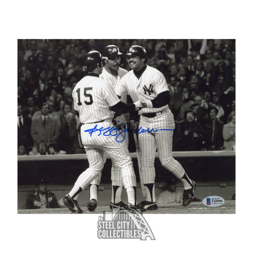 Reggie Jackson Autographed New York 8x10 Baseball Photo - BAS (with ...