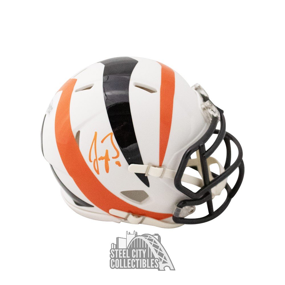 Joe Burrow Autographed Cincinnati Bengals AMP Mini Football Helmet ...