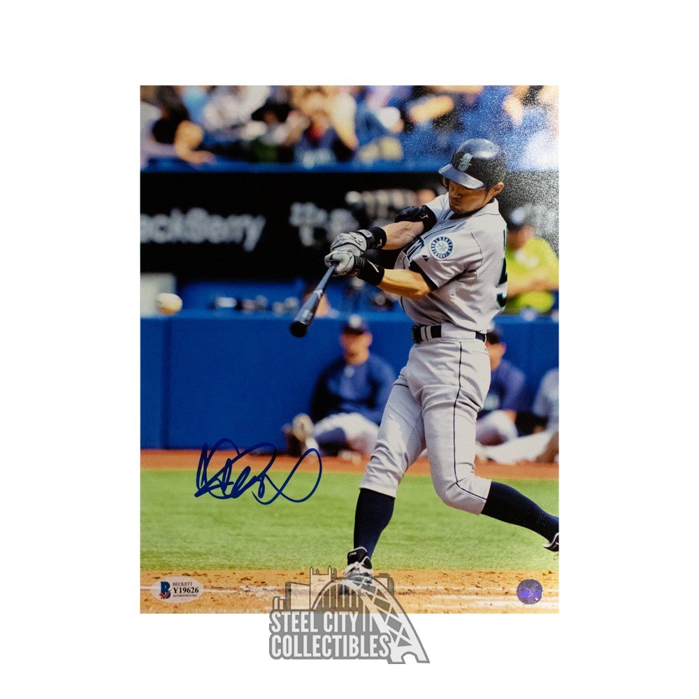 Ichiro Suzuki Autographed Seattle Mariners 8x10 Photo - BAS COA ...