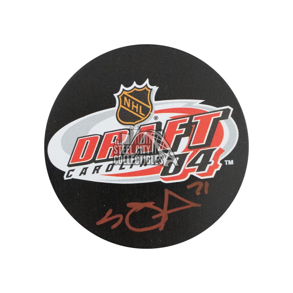 Evgeni Malkin Autographed 2004 NHL Draft Hockey Puck - BAS COA (Red Ink ...
