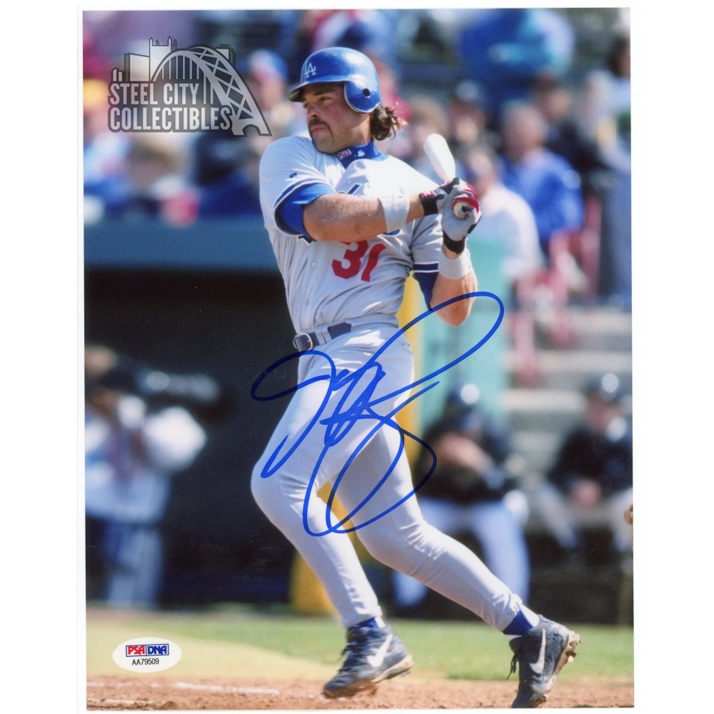 Mike Piazza Autographed Los Angeles Dodgers 8x10 Photo - PSA/DNA COA ...