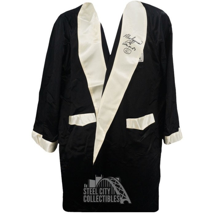 Muhammad Ali Autographed Silk Everlast Ali Boxing Robe- JSA LOA Z28061 ...