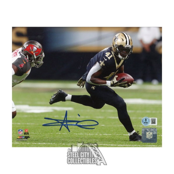 Alvin Kamara Autographed New Orleans Saints 8x10 Football Photo - BAS ...