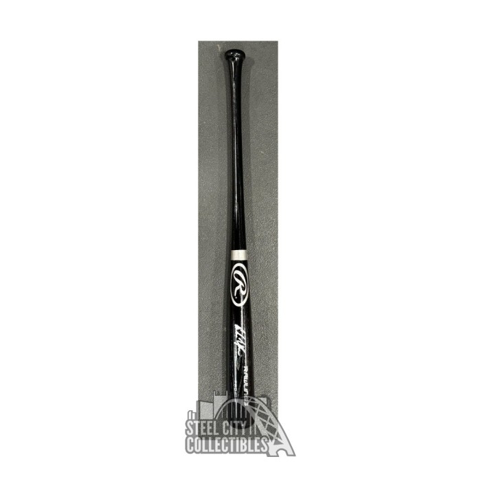 Andrew Vaughn Autographed Black Rawlings Baseball Bat - BAS (Smeared ...