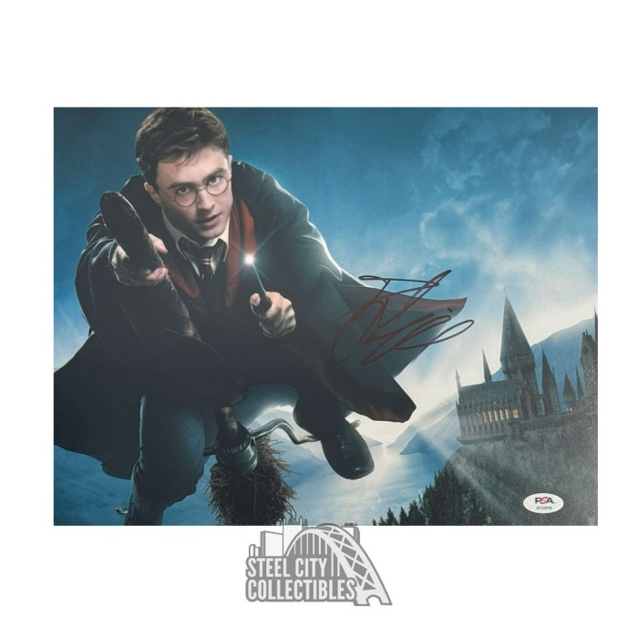 Daniel Radcliffe Autographed Harry Potter 11x14 Photo - PSA/DNA | Steel ...