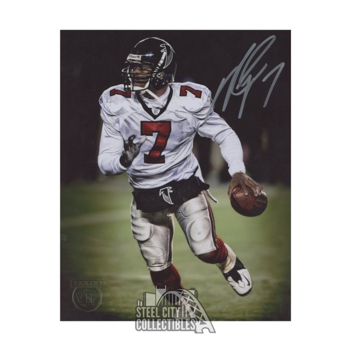 Michael Vick Autographed Atlanta Falcons 8x10 Football Photo - Panini ...