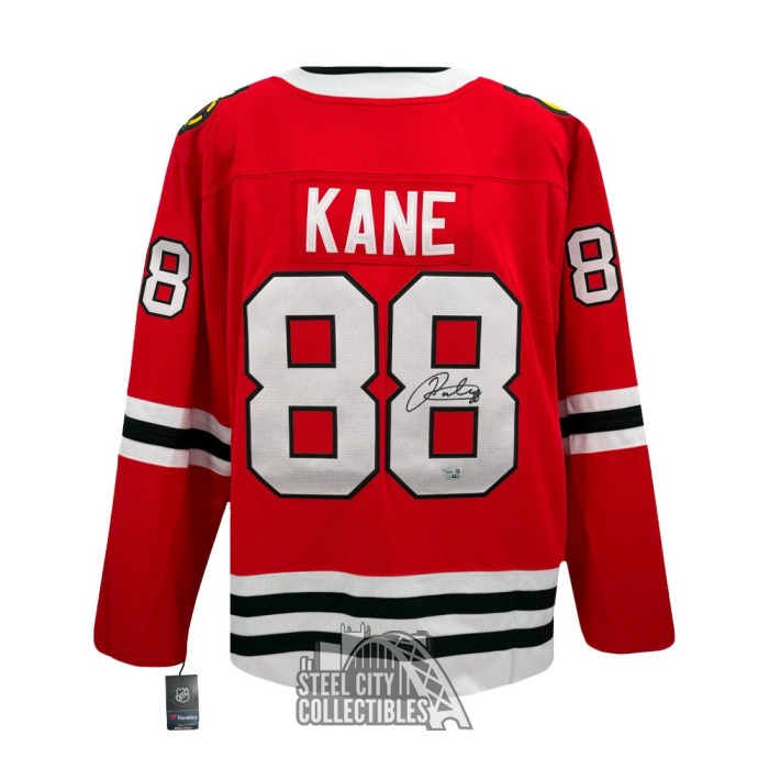 Patrick Kane Autographed Chicago Fanatics Red Hockey Jersey - Fanatics ...