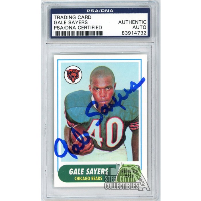 Gale Sayers 2010 Topps Autograph Card #75 PSA/DNA | Steel City Collectibles