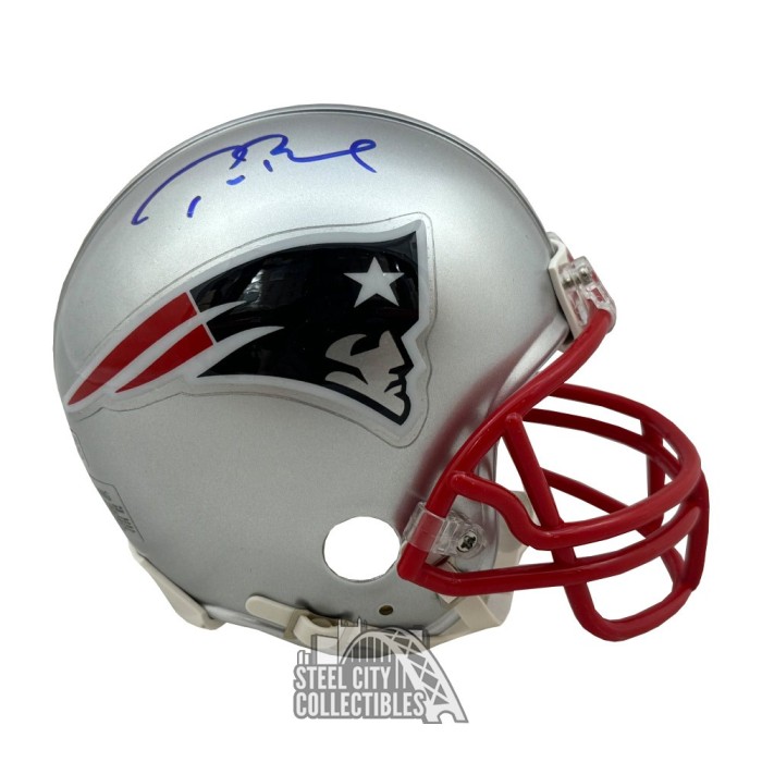Tom Brady Autographed New England VSR4 Mini Helmet - Fanatics | Steel ...