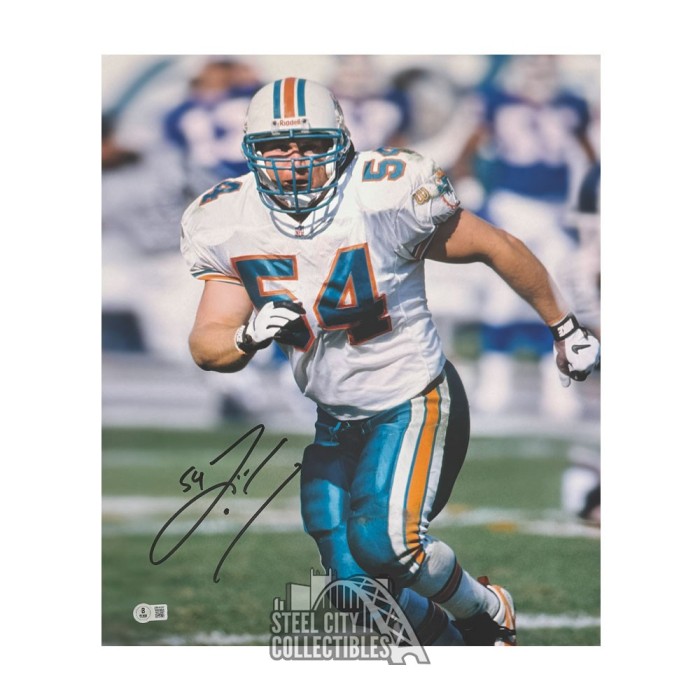 Zach Thomas Autographed Miami Dolphins 16x20 Football Photo - BAS ...